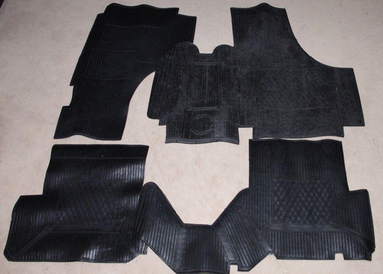 Classic Fiat 500 Rubber Mat Set 4 Piece Interior Carpet Set Trim Black ...